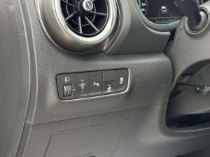 Pelēks Hyundai Kona 2021 Marijampole, ar dzinēja tilpumu 0.00 L un nobraukumu 75 tūkst. km par 19900 €, foto 23 vietnē AUTOMOTO.COM.LV