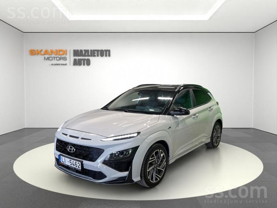 Grey Hyundai Kona 2021 in Riga, with an engine capacity of 1.60 L and mileage of 84 thousand km for 16490 €, photo 1 on AUTOMOTO.COM.LV