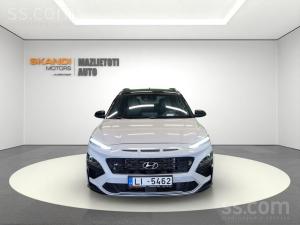 Grey Hyundai Kona 2021 in Riga, with an engine capacity of 1.60 L and mileage of 84 thousand km for 16490 €, photo 3 on AUTOMOTO.COM.LV