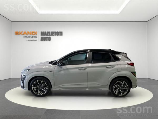 Grey Hyundai Kona 2021 in Riga, with an engine capacity of 1.60 L and mileage of 84 thousand km for 16490 €, photo 4 on AUTOMOTO.COM.LV
