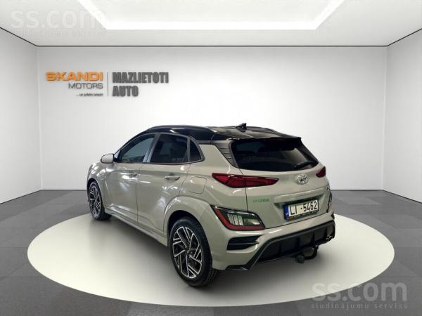 Grey Hyundai Kona 2021 in Riga, with an engine capacity of 1.60 L and mileage of 84 thousand km for 16490 €, photo 5 on AUTOMOTO.COM.LV