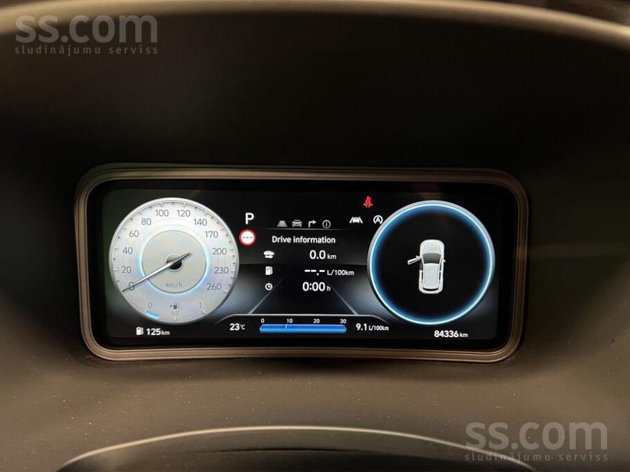 Grey Hyundai Kona 2021 in Riga, with an engine capacity of 1.60 L and mileage of 84 thousand km for 16490 €, photo 12 on AUTOMOTO.COM.LV