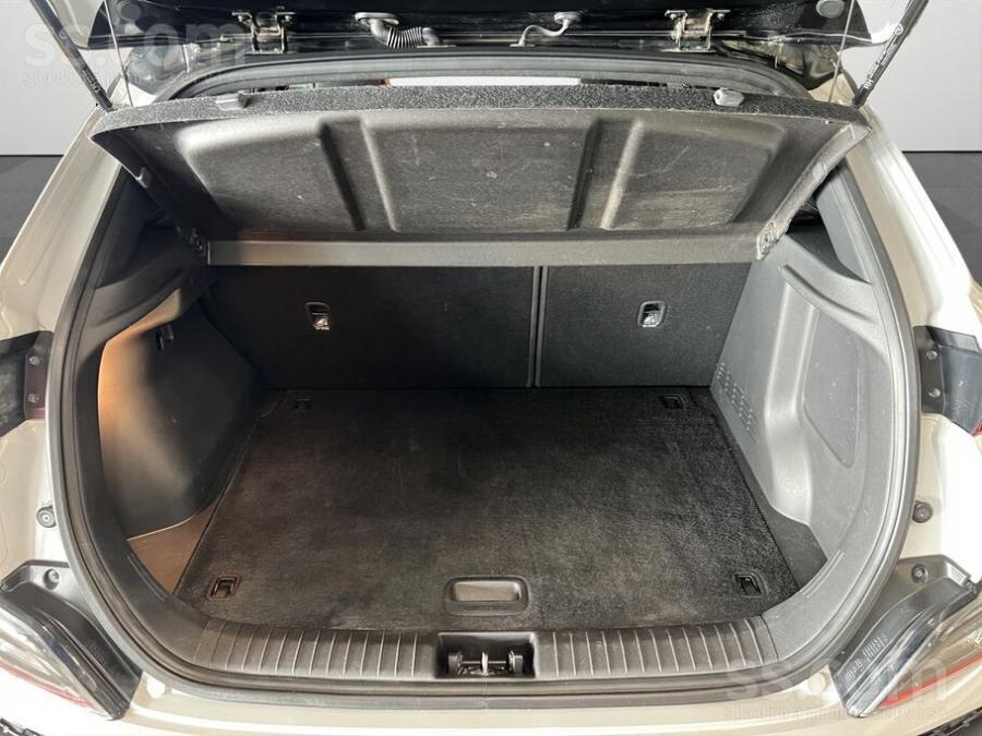 Grey Hyundai Kona 2021 in Riga, with an engine capacity of 1.60 L and mileage of 84 thousand km for 16490 €, photo 20 on AUTOMOTO.COM.LV