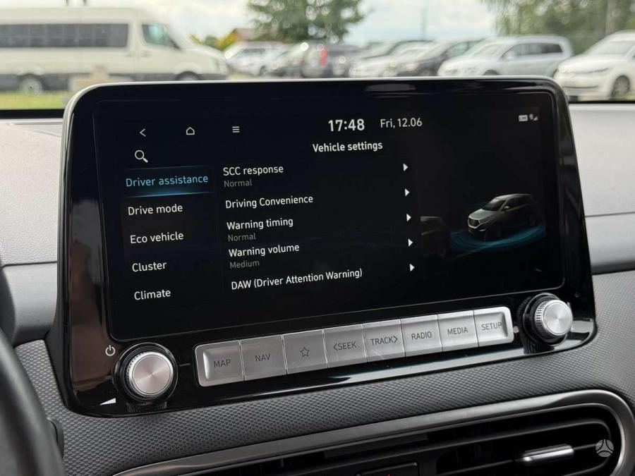 Grey Hyundai Kona 2021 in Marijampole, with an engine capacity of 0.00 L and mileage of 75 thousand km for 19750 €, photo 13 on AUTOMOTO.COM.LV