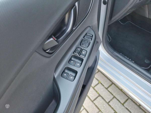 Pelēks Hyundai Kona 2021 Viļņa, ar dzinēja tilpumu 1.60 L un nobraukumu 32 tūkst. km par 21000 €, foto 10 vietnē AUTOMOTO.COM.LV