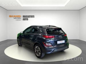 Pelēks Hyundai Kona 2021 Rīga, ar dzinēja tilpumu 1.00 L un nobraukumu 37 tūkst. km par 20990 €, foto 5 vietnē AUTOMOTO.COM.LV