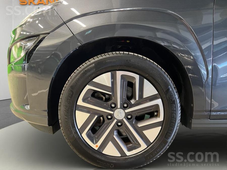Pelēks Hyundai Kona 2021 Rīga, ar dzinēja tilpumu 1.00 L un nobraukumu 37 tūkst. km par 20990 €, foto 10 vietnē AUTOMOTO.COM.LV