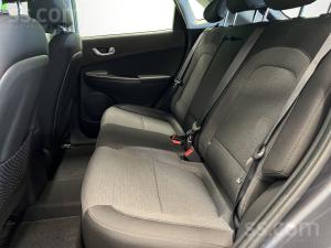 Pelēks Hyundai Kona 2021 Rīga, ar dzinēja tilpumu 1.00 L un nobraukumu 37 tūkst. km par 20990 €, foto 15 vietnē AUTOMOTO.COM.LV