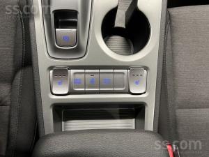 Pelēks Hyundai Kona 2021 Rīga, ar dzinēja tilpumu 1.00 L un nobraukumu 37 tūkst. km par 20990 €, foto 17 vietnē AUTOMOTO.COM.LV