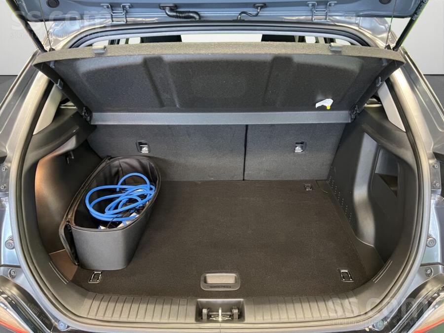 Pelēks Hyundai Kona 2021 Rīga, ar dzinēja tilpumu 1.00 L un nobraukumu 37 tūkst. km par 20990 €, foto 20 vietnē AUTOMOTO.COM.LV