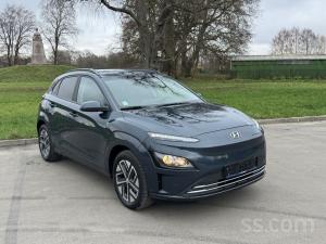 Grey Hyundai Kona 2022 in Riga, with an engine capacity of 1.00 L and mileage of 0 thousand km for 17250 €, photo 3 on AUTOMOTO.COM.LV