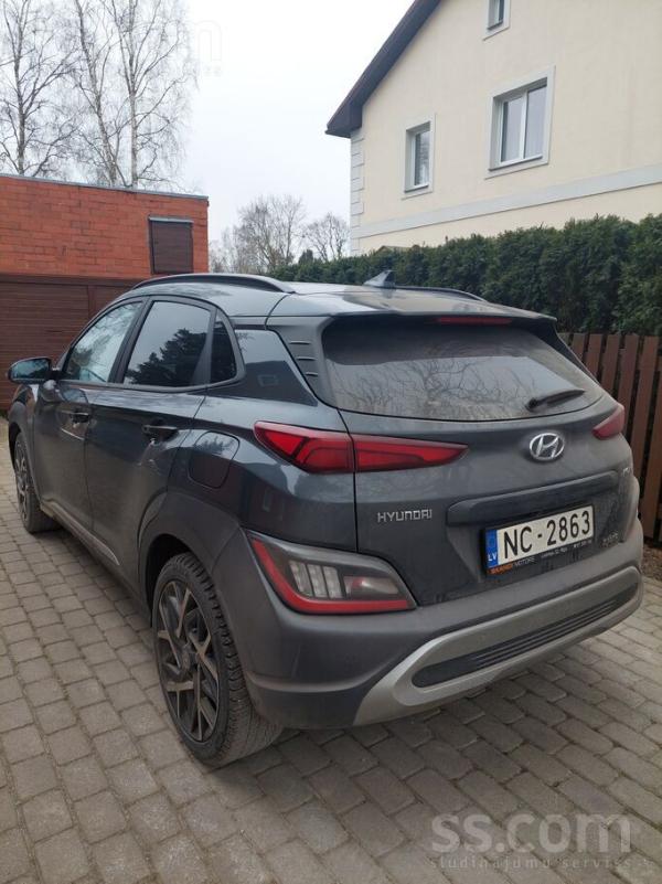 Pelēks Hyundai Kona 2022 Jūrmala, ar dzinēja tilpumu 1.60 L un nobraukumu 83 tūkst. km par 18500 €, foto 2 vietnē AUTOMOTO.COM.LV