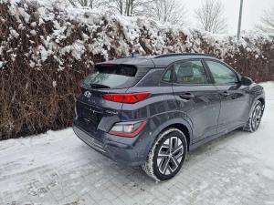 Pelēks Hyundai Kona 2022 Viļņa, ar dzinēja tilpumu 0.00 L un nobraukumu 29 tūkst. km par 16750 €, foto 5 vietnē AUTOMOTO.COM.LV