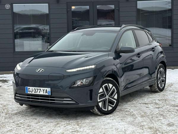 Pelēks Hyundai Kona 2022 Šauļi, ar dzinēja tilpumu 0.00 L un nobraukumu 80 tūkst. km par 15200 €, foto 3 vietnē AUTOMOTO.COM.LV