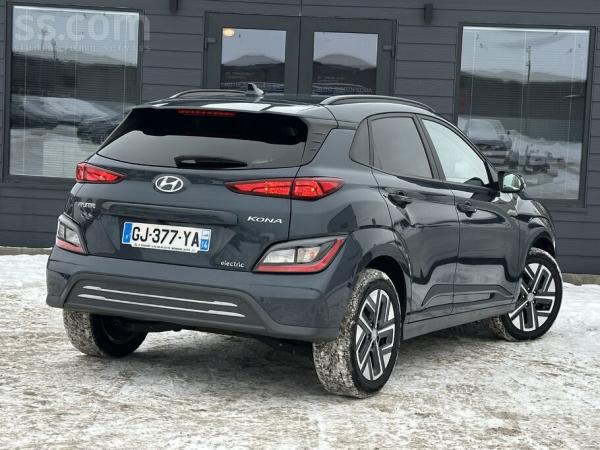 Pelēks Hyundai Kona 2022 Jelgava, ar dzinēja tilpumu 0.00 L un nobraukumu 80 tūkst. km par 15500 €, foto 4 vietnē AUTOMOTO.COM.LV
