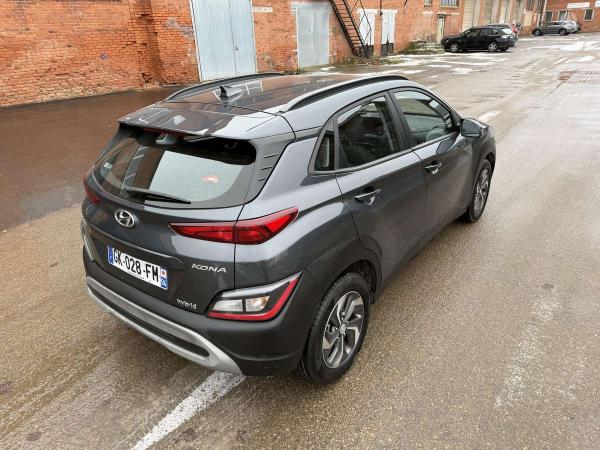 Grey Hyundai Kona 2022 in Alytus, with an engine capacity of 1.60 L and mileage of 164 thousand km for 14800 €, photo 3 on AUTOMOTO.COM.LV