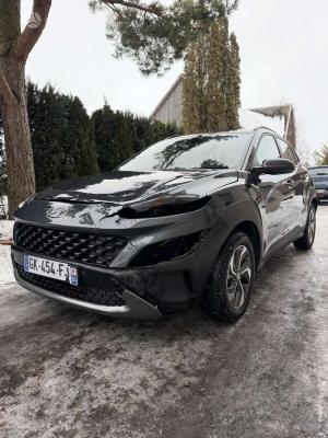 Grey Hyundai Kona 2022 in Kaunas, with an engine capacity of 1.58 L and mileage of 178 thousand km for 6700 €, photo 2 on AUTOMOTO.COM.LV