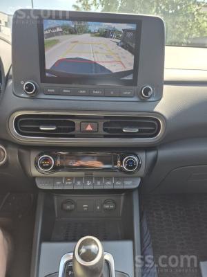 Pelēks Hyundai Kona 2022 Rīga, ar dzinēja tilpumu 1.60 L un nobraukumu 16 tūkst. km par 16200 €, foto 10 vietnē AUTOMOTO.COM.LV