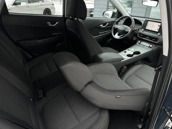 Pelēks Hyundai Kona 2022 Jelgava, ar dzinēja tilpumu 0.00 L un nobraukumu 80 tūkst. km par 14500 €, foto 7 vietnē AUTOMOTO.COM.LV