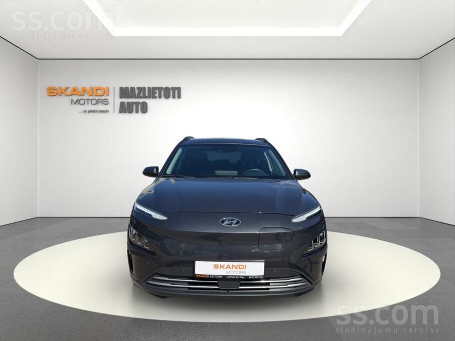 Pelēks Hyundai Kona 2022 Rīga, ar dzinēja tilpumu 0.00 L un nobraukumu 40 tūkst. km par 21790 €, foto 3 vietnē AUTOMOTO.COM.LV