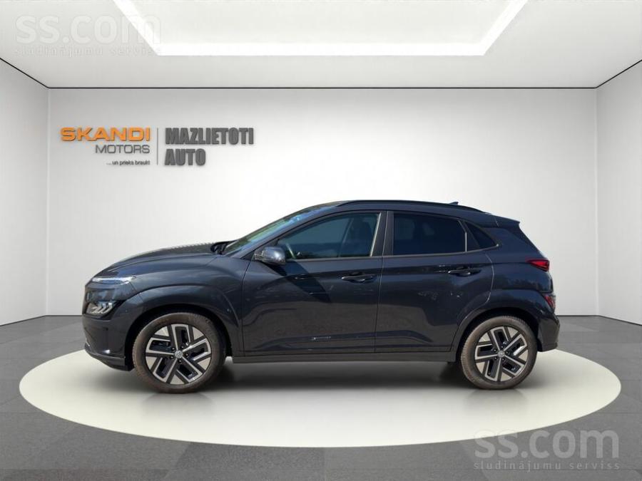 Pelēks Hyundai Kona 2022 Rīga, ar dzinēja tilpumu 0.00 L un nobraukumu 40 tūkst. km par 21790 €, foto 4 vietnē AUTOMOTO.COM.LV