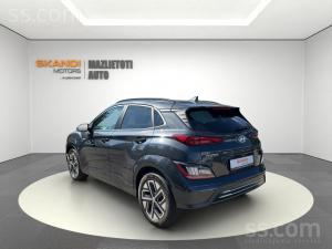 Pelēks Hyundai Kona 2022 Rīga, ar dzinēja tilpumu 0.00 L un nobraukumu 40 tūkst. km par 21790 €, foto 5 vietnē AUTOMOTO.COM.LV