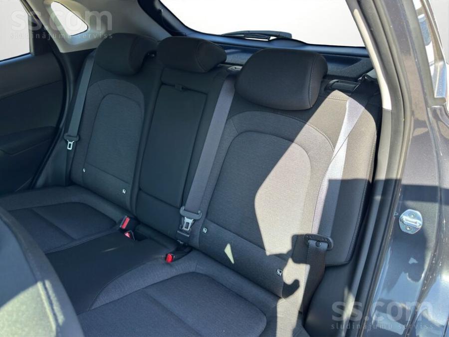 Pelēks Hyundai Kona 2022 Rīga, ar dzinēja tilpumu 0.00 L un nobraukumu 40 tūkst. km par 21790 €, foto 14 vietnē AUTOMOTO.COM.LV