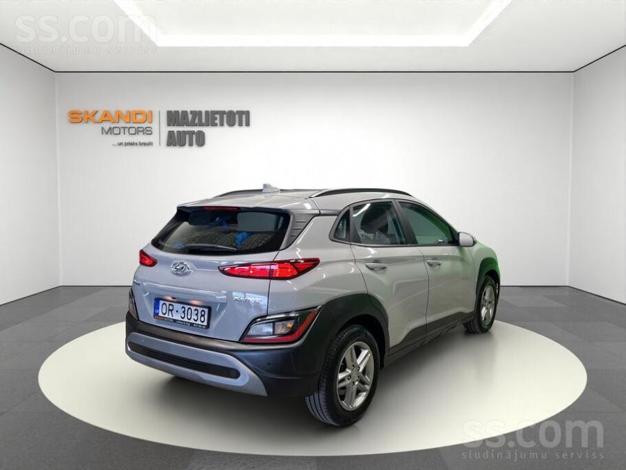Pelēks Hyundai Kona 2022 Rīga, ar dzinēja tilpumu 1.00 L un nobraukumu 48 tūkst. km par 15490 €, foto 7 vietnē AUTOMOTO.COM.LV