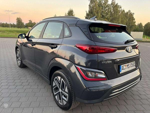 Grey Hyundai Kona 2022 in Marijampole, with an engine capacity of 0.00 L and mileage of 74 thousand km for 21000 €, photo 9 on AUTOMOTO.COM.LV
