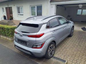 Pelēks Hyundai Kona 2022 Viļņa, ar dzinēja tilpumu 0.00 L un nobraukumu 122 tūkst. km par 22000 €, foto 3 vietnē AUTOMOTO.COM.LV