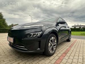 Серый Хендай Кона 2022 в Рига, объемом двигателя 1.00 л и пробегом 48 тыс. км за 18850 €, фото 1 на AUTOMOTO.COM.LV
