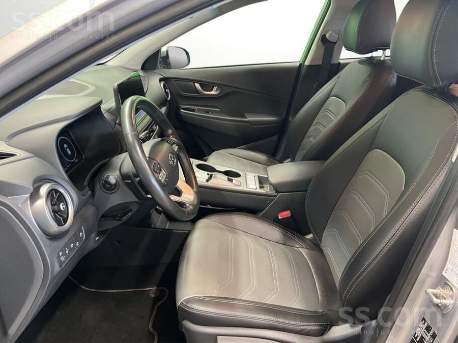 Grey Hyundai Kona 2022 in Riga, with an engine capacity of 0.00 L and mileage of 112 thousand km for 18990 €, photo 11 on AUTOMOTO.COM.LV