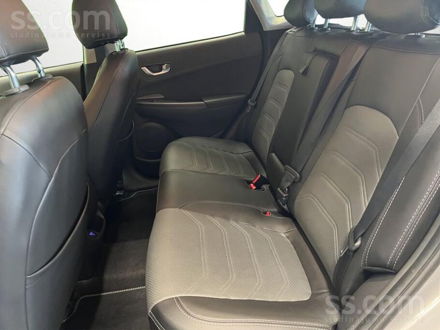 Grey Hyundai Kona 2022 in Riga, with an engine capacity of 0.00 L and mileage of 112 thousand km for 18990 €, photo 15 on AUTOMOTO.COM.LV