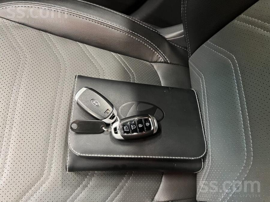 Grey Hyundai Kona 2022 in Riga, with an engine capacity of 0.00 L and mileage of 112 thousand km for 18990 €, photo 24 on AUTOMOTO.COM.LV