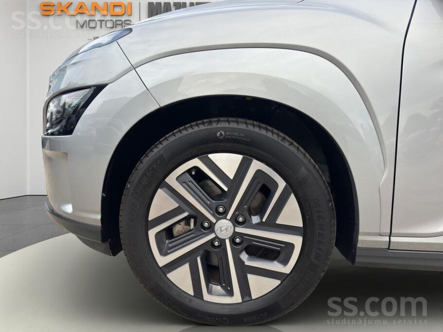 Grey Hyundai Kona 2022 in Riga, with an engine capacity of 0.00 L and mileage of 31 thousand km for 20990 €, photo 10 on AUTOMOTO.COM.LV