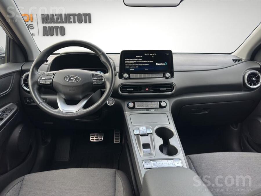 Grey Hyundai Kona 2022 in Riga, with an engine capacity of 0.00 L and mileage of 31 thousand km for 20990 €, photo 16 on AUTOMOTO.COM.LV