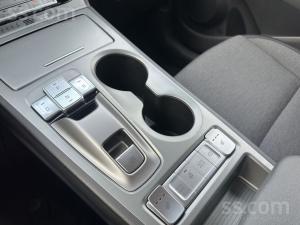 Grey Hyundai Kona 2022 in Riga, with an engine capacity of 0.00 L and mileage of 31 thousand km for 20990 €, photo 18 on AUTOMOTO.COM.LV