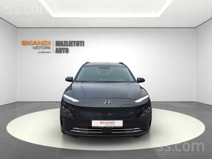 Pelēks Hyundai Kona 2022 Rīga, ar dzinēja tilpumu 1.60 L un nobraukumu 29 tūkst. km par 20990 €, foto 3 vietnē AUTOMOTO.COM.LV