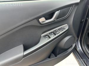 Pelēks Hyundai Kona 2022 Rīga, ar dzinēja tilpumu 1.60 L un nobraukumu 29 tūkst. km par 20990 €, foto 14 vietnē AUTOMOTO.COM.LV