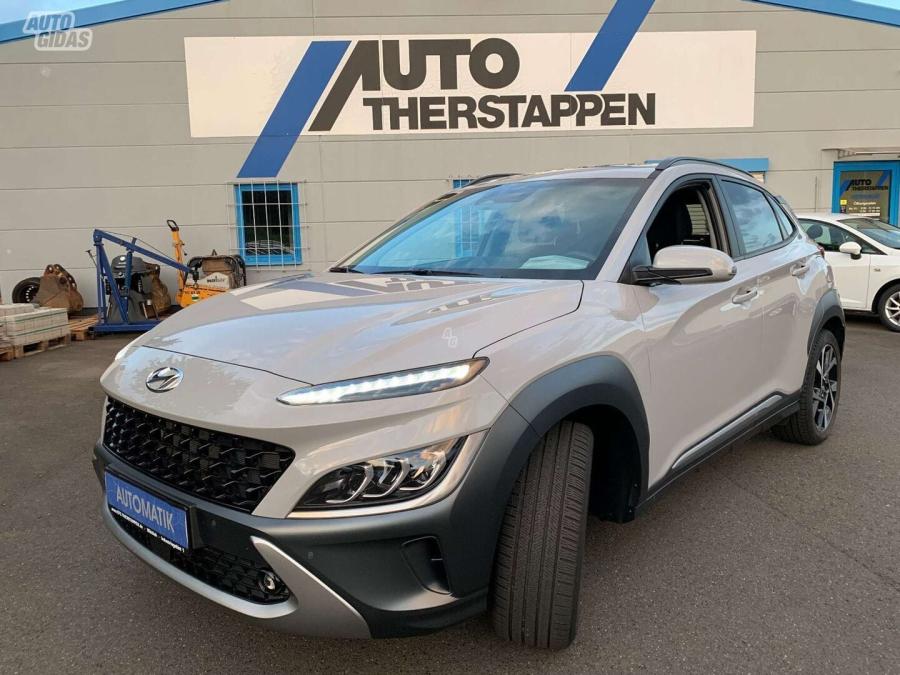 Grey Hyundai Kona 2023 in Kaunas, with an engine capacity of 1.60 L and mileage of 48 thousand km for 27972 €, photo 1 on AUTOMOTO.COM.LV