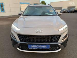 Grey Hyundai Kona 2023 in Kaunas, with an engine capacity of 1.60 L and mileage of 48 thousand km for 27972 €, photo 4 on AUTOMOTO.COM.LV