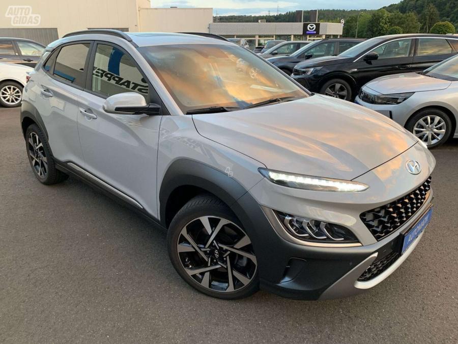 Grey Hyundai Kona 2023 in Kaunas, with an engine capacity of 1.60 L and mileage of 48 thousand km for 27972 €, photo 5 on AUTOMOTO.COM.LV