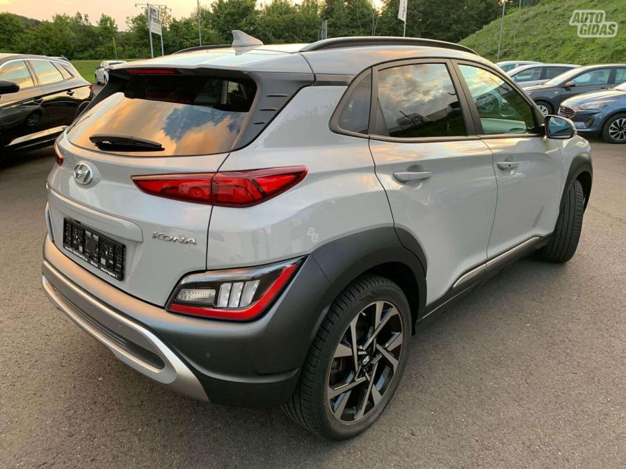 Grey Hyundai Kona 2023 in Kaunas, with an engine capacity of 1.60 L and mileage of 48 thousand km for 27972 €, photo 6 on AUTOMOTO.COM.LV