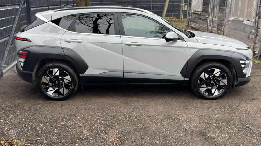 Pelēks Hyundai Kona 2023 Jonava, ar dzinēja tilpumu 1.60 L un nobraukumu 36 tūkst. km par 17700 €, foto 8 vietnē AUTOMOTO.COM.LV