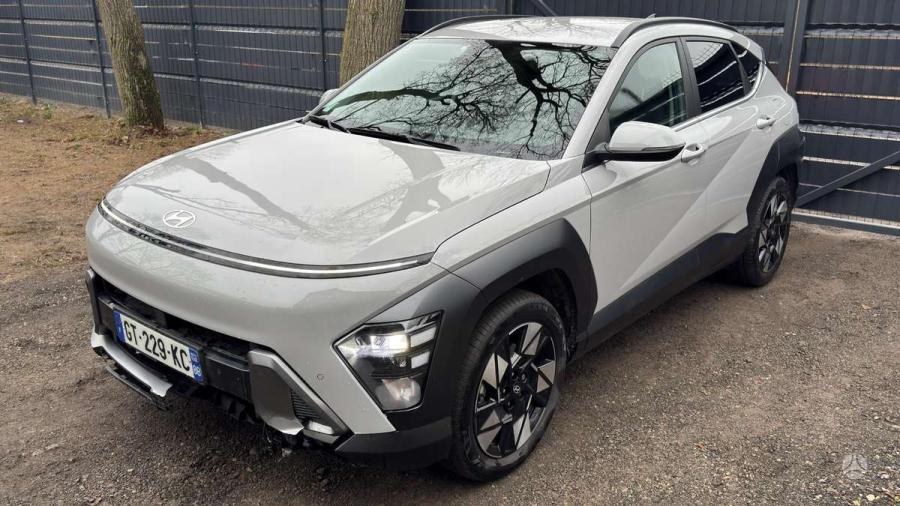 Grey Hyundai Kona 2023 in Jonava, with an engine capacity of 1.60 L and mileage of 36 thousand km for 17500 €, photo 11 on AUTOMOTO.COM.LV