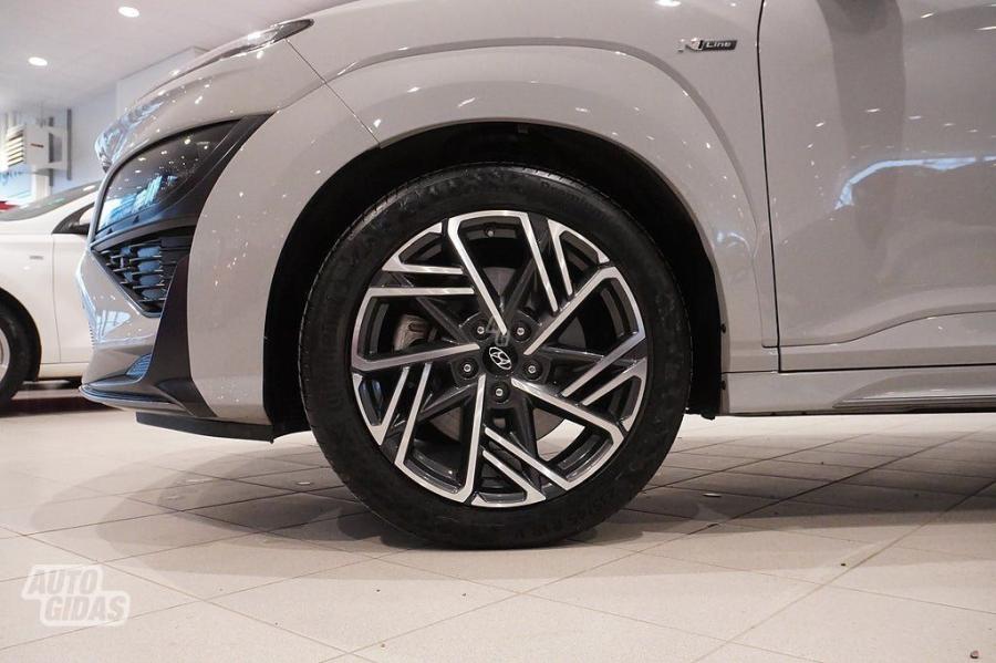 Grey Hyundai Kona 2023 in Kaunas, with an engine capacity of 0.00 L and mileage of 48 thousand km for 25277 €, photo 12 on AUTOMOTO.COM.LV