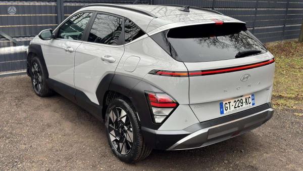 Grey Hyundai Kona 2023 in Jonava, with an engine capacity of 1.60 L and mileage of 36 thousand km for 17500 €, photo 7 on AUTOMOTO.COM.LV