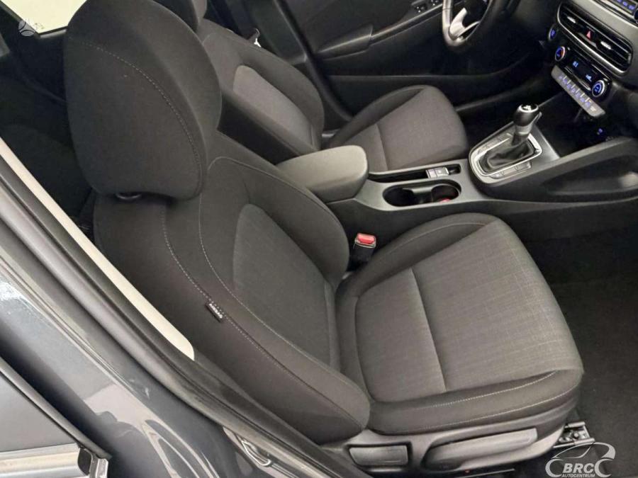 Grey Hyundai Kona 2023 in Vilnius, with an engine capacity of 1.58 L and mileage of 14 thousand km for 17900 €, photo 7 on AUTOMOTO.COM.LV