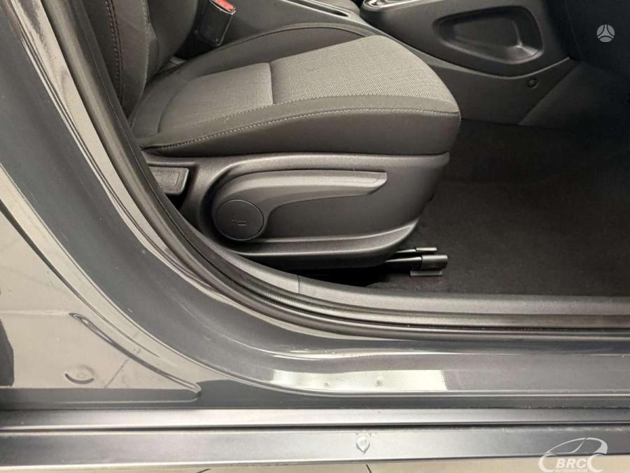 Grey Hyundai Kona 2023 in Vilnius, with an engine capacity of 1.58 L and mileage of 14 thousand km for 17900 €, photo 8 on AUTOMOTO.COM.LV