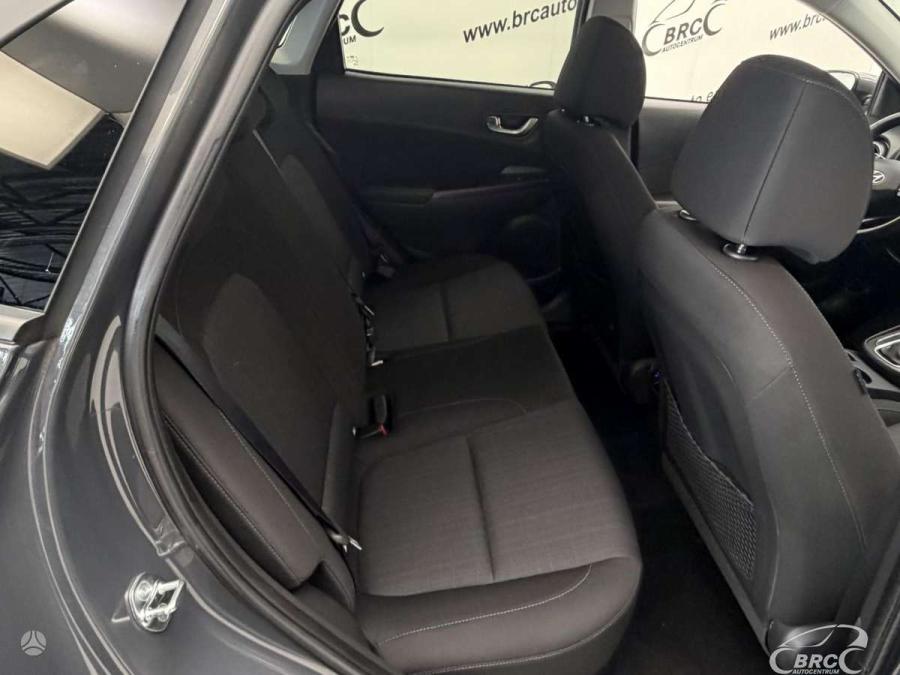 Grey Hyundai Kona 2023 in Vilnius, with an engine capacity of 1.58 L and mileage of 14 thousand km for 17900 €, photo 12 on AUTOMOTO.COM.LV